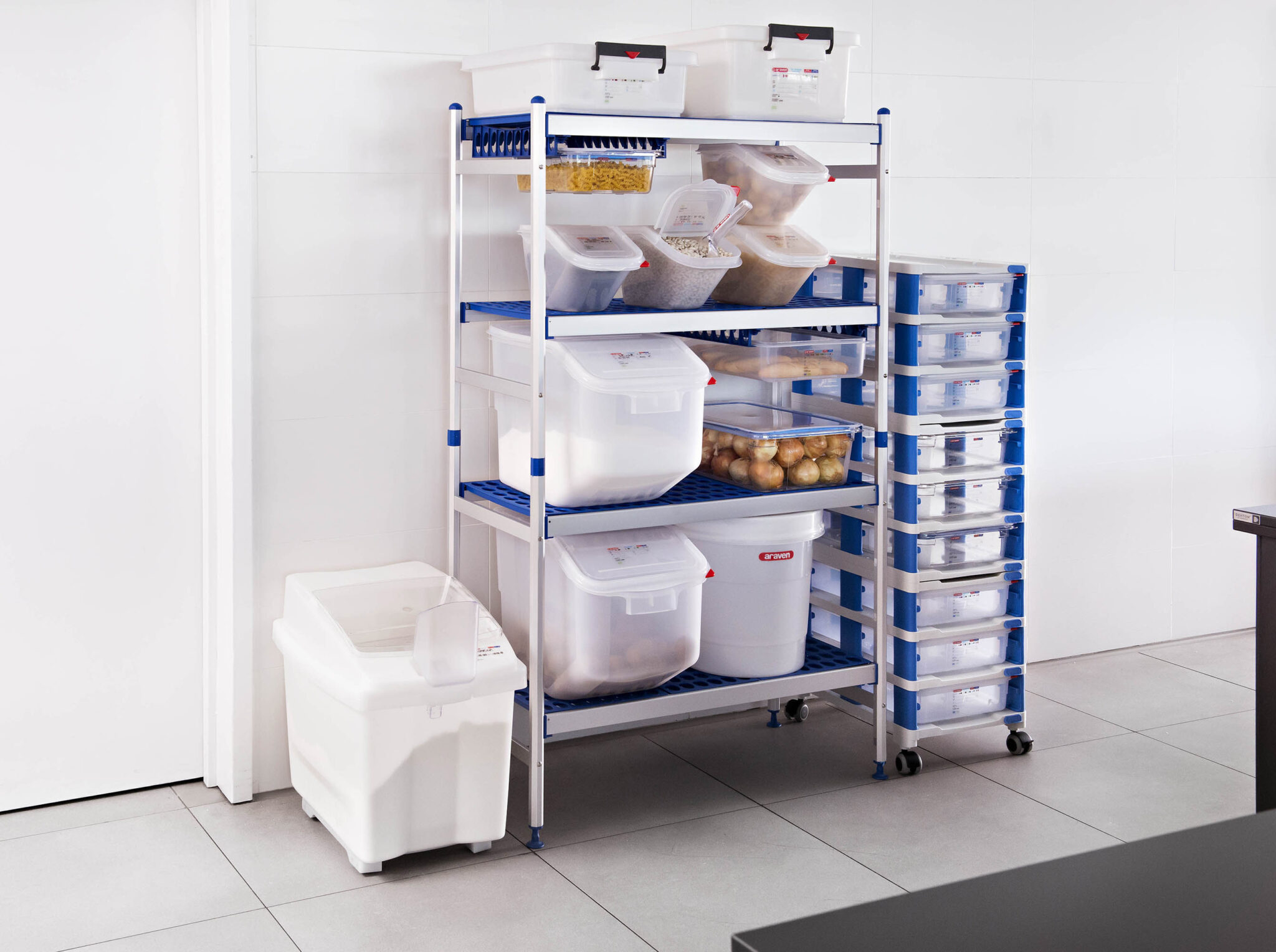 How to organise a restaurant storage area - Araven