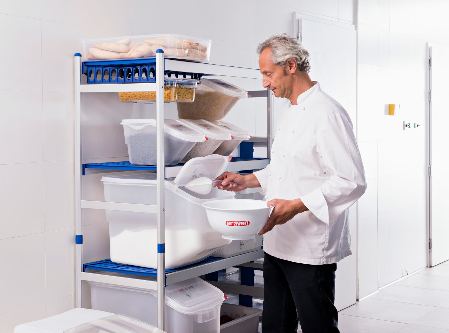 How to organise a restaurant storage area - Araven